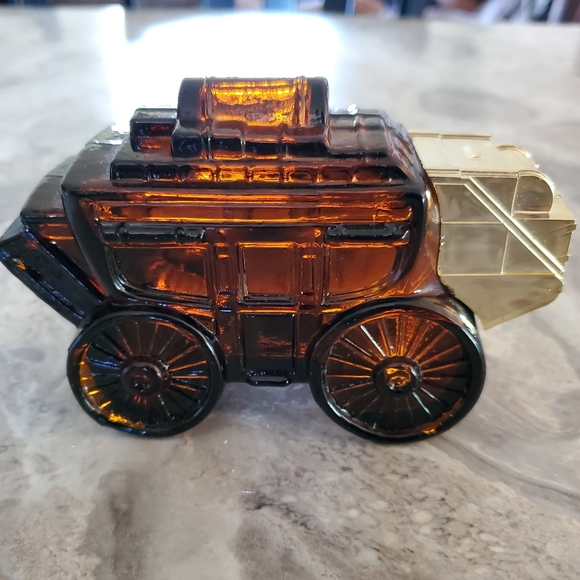 Avon | Other | Avon Vintage Stagecoach Wild Country Cologne Amber Glass ...